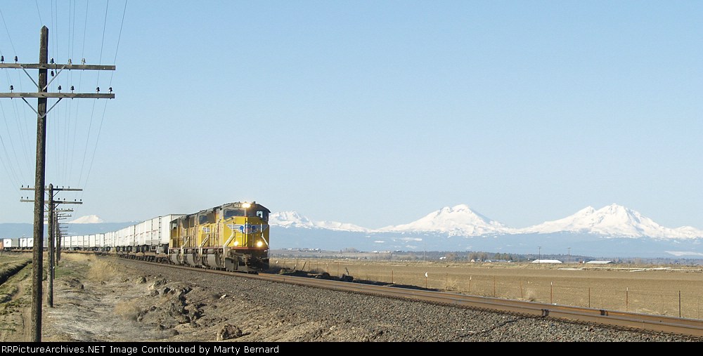 Three Sisters and a Train
